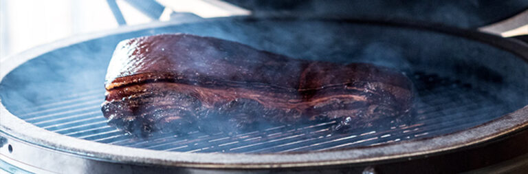 Kamado : les 3 techniques de cuisson à connaître absolument